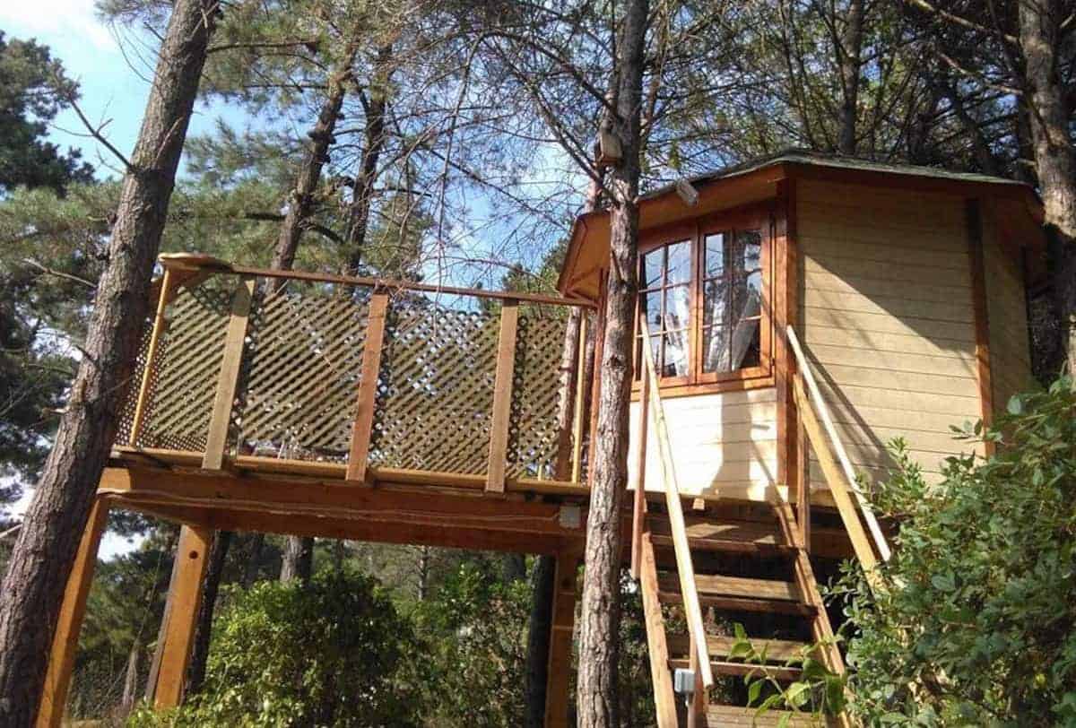 8 magical treehouses nearby Barcelona you can stay at